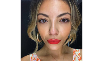 Former Cosmopolitan acting senior beauty writer goes freelance